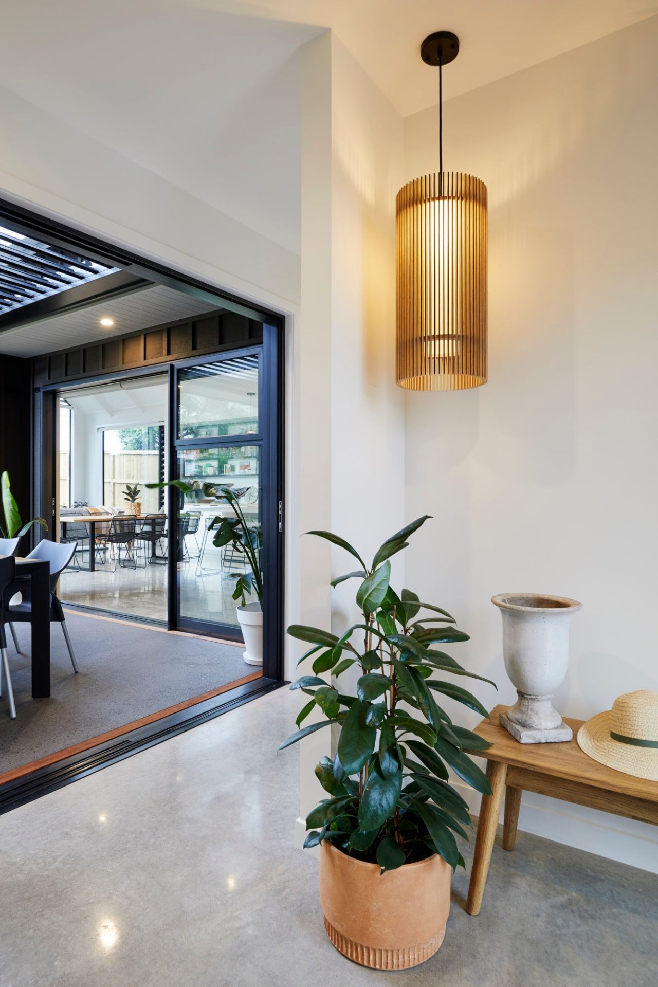 Gal 1 – Lime Lighting – Innovative Lighting Solutions